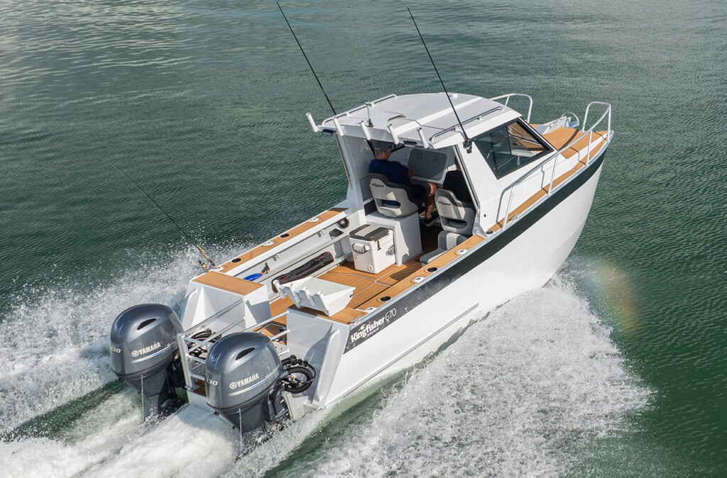 730 Powercat - Kingfisher Power Cats